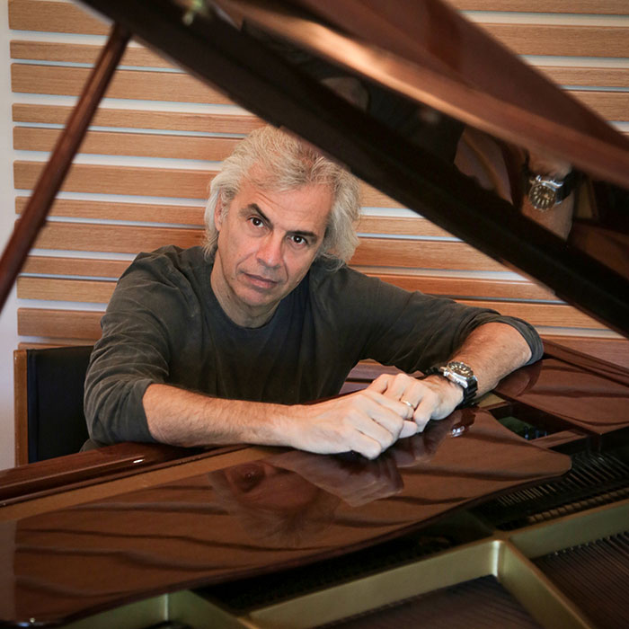 IL COMPOSITORE STEFANO MAINETTI